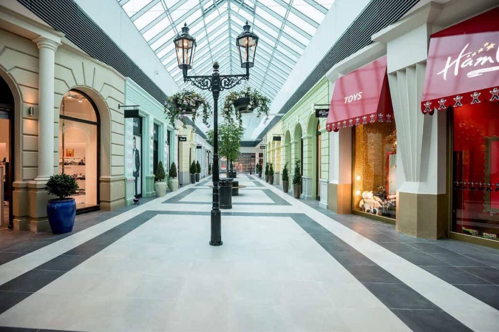 Madrid Outlets 🇪🇸: Top 5 Best Outlet Malls [70% OFF] → Shopping Guide